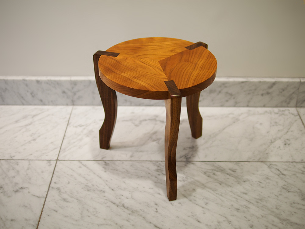 Three-Legged Plant Stand - Chung-Mau Cheng Woodworking Museum